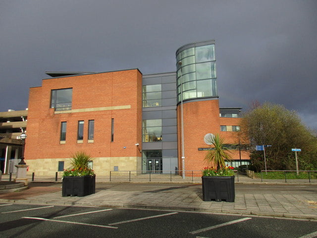 Three in court following Hull robbery - Gi Media