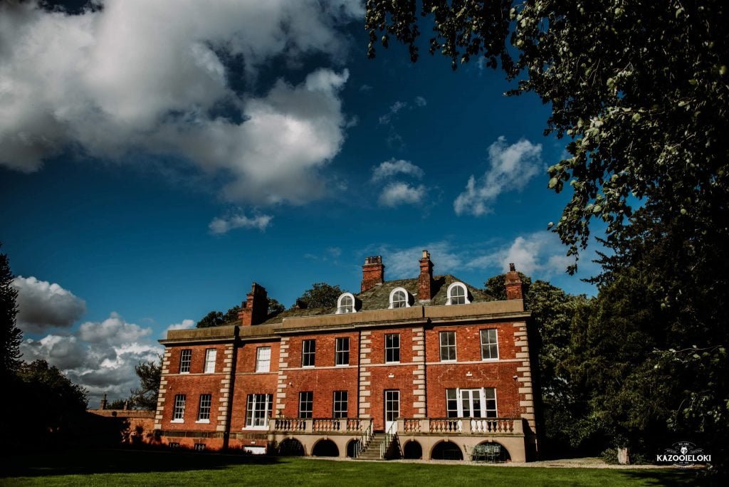 Hirst Priory wins national wedding venue award! - Gi Media