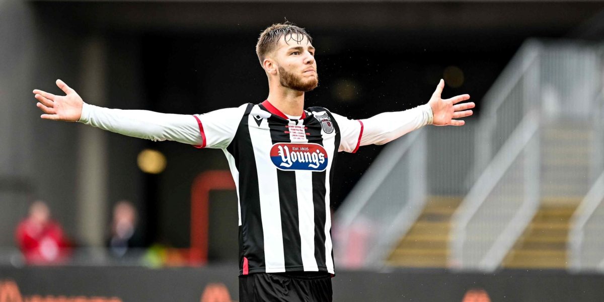 John McAtee signs for Luton Town - Gi Media